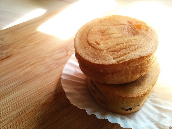 Cream-Bursting Taiwanese Che Lung Bing | Hidden Gems Vancouver