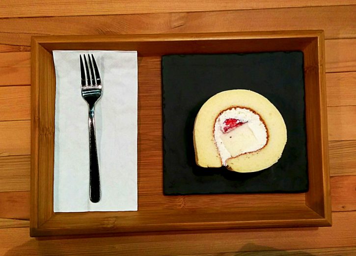 Modern Taiwanese Naidong Roll at English Bay | Hidden Gems Vancouver